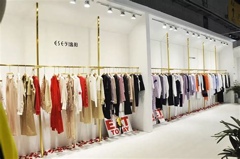 2019中国国际服装服饰博览会 新闻中心 郑州云顶服饰有限公司