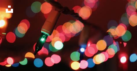 빨간색과 흰색 조명의 보케 사진 사진 Unsplash의 무료 윈터 파크 이미지