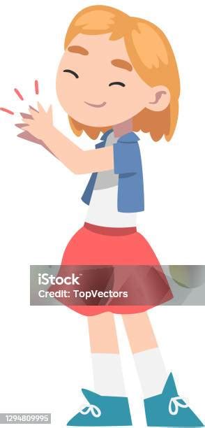 귀여운 행복한 어린 소녀는 그녀의 손을 박수 사랑스러운 소녀 에 드레스 표현 즐거움 감사 기쁨 만화 스타일 벡터 일러스트 만화에 대한 스톡 벡터 아트 및 기타 이미지