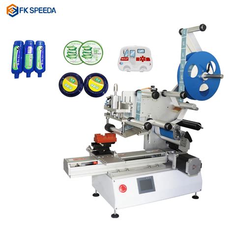 Semi Automatic Toy Rubik′s Cube Qr Code Top Flat Sticker Labeling