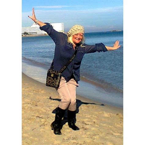 Катя Близнакова вече ще е Ханиел