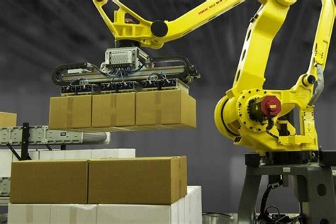 Fully Automatic Robotic Palletizing System PEC