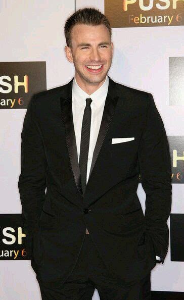 Chris Evans Smiling On The Red Carpet