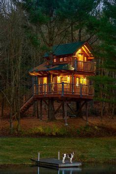 写真 Adult Tree House Wilderness Lodge Green Mountain Cabins In The Woods