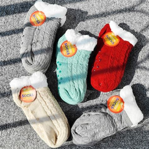 으니샵 5컬러3켤레set 꽈배기털양말 여성양말 여자양말 겨울양말 기모양말 따뜻한 방한 솜 털 꽈배기 단목 양말 3켤레 세트 양말세트 여성기모양말 여자기모양말