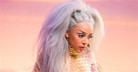 Doja Cat Reveals Cover Of New Album Planet Her