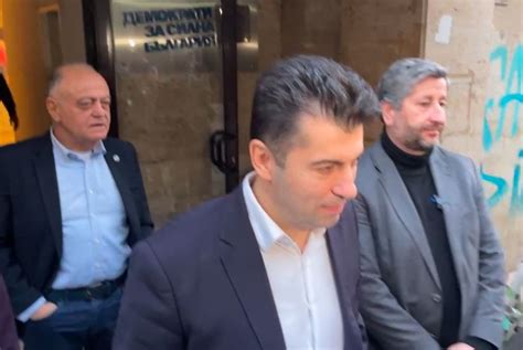 Кирил Петков се оплака че не е виждал оценката на министрите ще бори задкулисието в съдебната