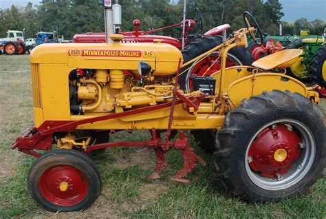 The Iron Mule Minneapolis Moline Model Bg 1 Row