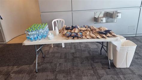 Новое в Израиле инспекторов МВД в Бен Гурионе переоденут и научат вежливости