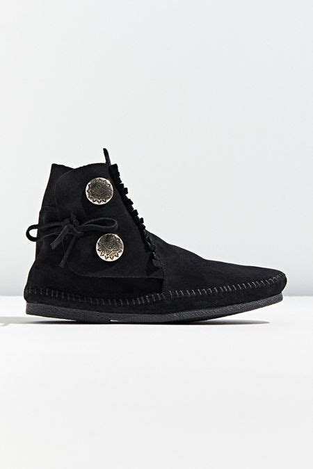 Minnetonka 2 Button Moccasin Ankle Boot