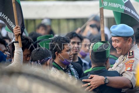 Aksi Himpunan Mahasiswa Islam Di Jakarta Antara Foto
