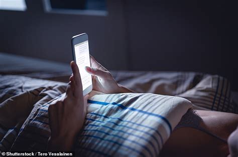 Singletons Who Use Dating Apps To Have Sex Are More Likely To Have An Sti And Not Use Protection
