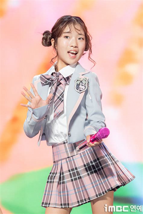 포토 빈예서 활짝 피어나