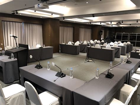 동북아역사재단 온라인 국제학술대회 화상회의장비 동시통역장비 회의용마이크 음향시스템 카메라시스템 노트북등등 임대 대여 렌탈 임차 설치운영 서비스~ 행사실적사진