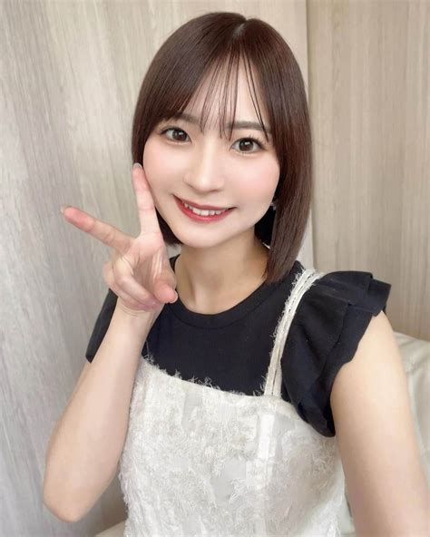 東條なつさんのインスタグラム写真 東條なつinstagram「インタビュー前に撮った🩶」7月21日 5時21分 Tojonatsu