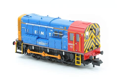 Review Graham Farish Updated Class 08 Shunter Review Graham Farish Updated Class 08 Shunter