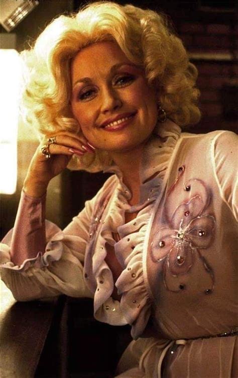 Dolly Parton By Annie Leibovitz 1979 Artofit