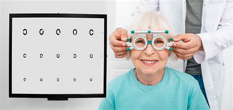 검안사 시험 프레임을 가진 선임 여성은 시력을 확인합니다 안경 선택용 디옵터 안경 선택 건강 진단에 대한 스톡 사진 및 기타 이미지 건강 진단 검사 보기 검안