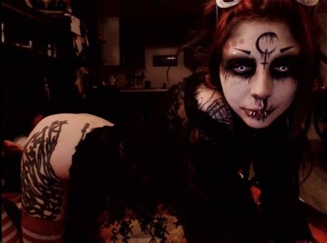 Foto De Kota Morgue Petite Alt Minx