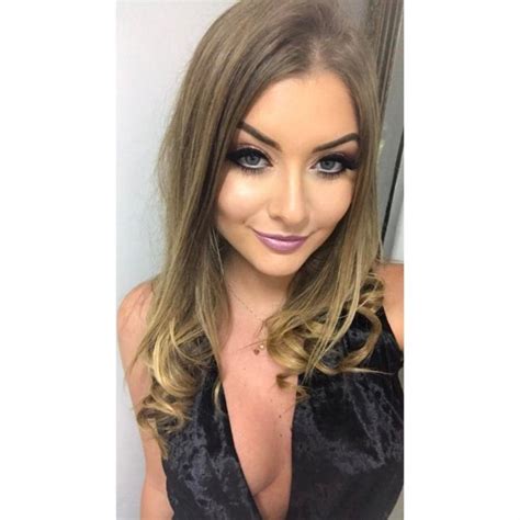 Dress Cleavage Porn Pic Eporner