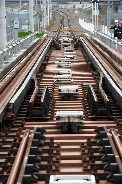 フリーゲージトレイン試験設備を撤去 本年度から鉄道運輸機構 実用化されず事業終了 使用が想定されない 行政社会 佐賀県のニュース