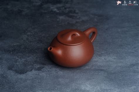 有0个壶友对美壶定制老师的紫砂壶作品美壶特惠 特好红泥拼降坡 经典满瓢 石瓢霸王瓢泥料特好 做工灰常精致 不输千元作品有比较好的印象哦