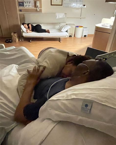 Pelés Son And Daughter Share Moving Photos With Their Father As They