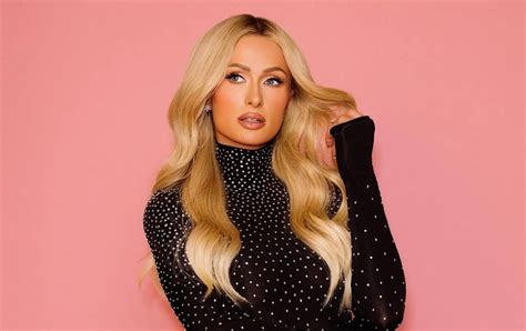 Періс Хілтон показала цікавий образ Total Black фото Читайте на Ukr Net