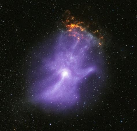 먼 우주서 포착된 ‘유령의 손 우주로 간다 Zdnet Korea