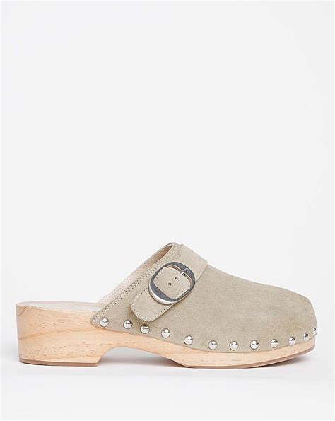 Sandals With Closed Toe Simply Be