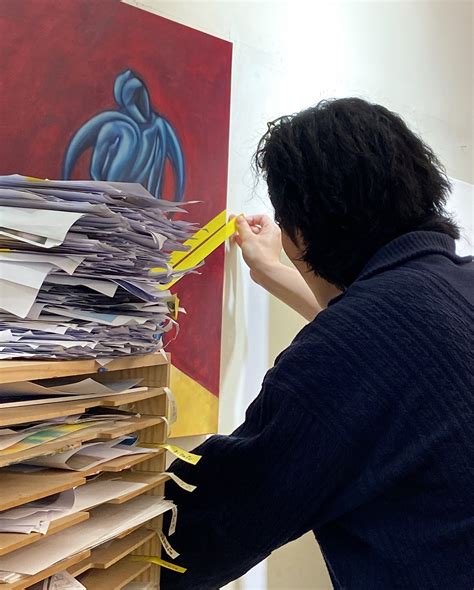 성수동작업실 성수취미미술 마지막 엣지라인들까지 세심하게 창작해주신 작품 🤍 창작을 넘어서서 본인만의 컬러와 작업스타일이 명확하게 생기셔서 너무 행복합니다 🙏