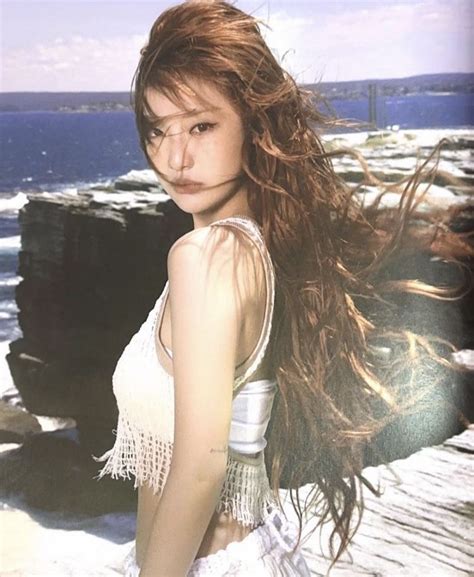 Hot Sexy Yi Zhuo Ning Bikini Pics