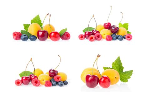 건강 한 신선한 과일 콜라주 세트 그룹 믹스 흰 배경에 고립 된 잎과 뿔 라즈베리 살구와 블루 베리와 잘 익은 빨간 달콤한 체리의 구성 0명에 대한 스톡 사진 및 기타