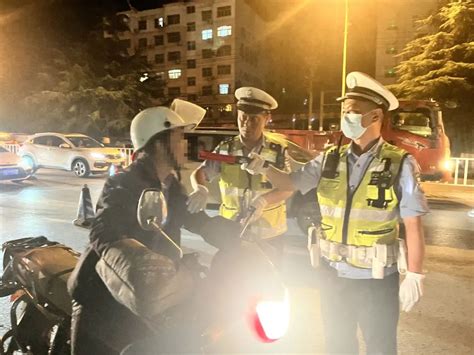 直击查酒驾现场！荆门一男子称“只喝了一杯白酒”，结果