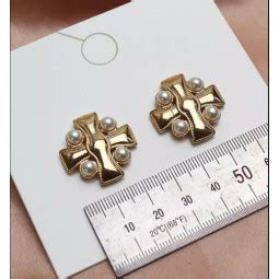 КУПИТЬ СЕРЬГИ (бижутерия), пусеты, каффы. КРАСИВЫЕ СЕРЬГИ + ПОДАРОК ...