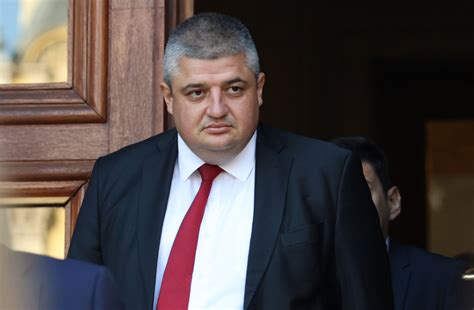 Байрам Байрам Не са водени разговори с ДПС Ново начало за официално влизане в управлението