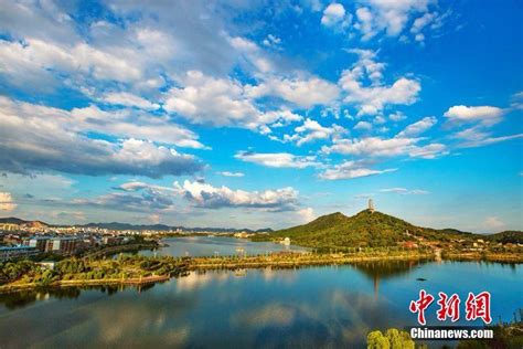 中国最大淡水湖鄱阳湖现绚丽晚霞