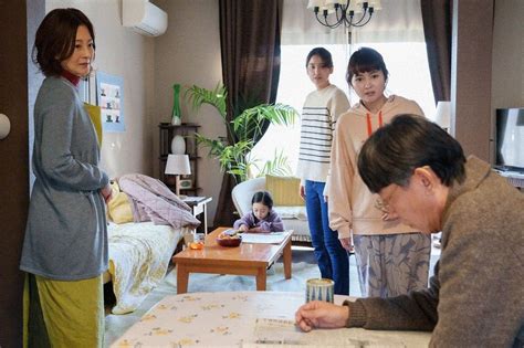 フジテレビ系土ドラ三千円の使いかた母智子にまさかの病魔が夫に対するイライラが大爆発中日スポーツ東京中日スポーツ