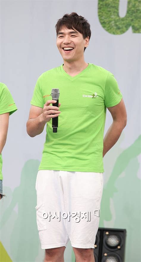 포토 미소 짓는 김태훈 아시아경제