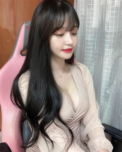 유튜버 박민정 인스타 사진 후방주의 꾸르