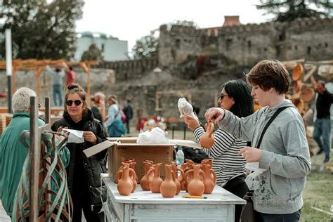 თელავში ღვინის დღეების ფარგლებში ღონისძიებები იმართება Knews Ge
