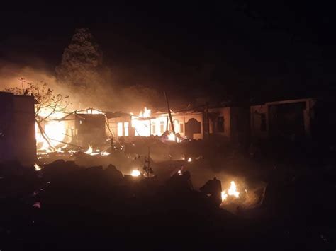 မင်းတပ်တွင် စစ်ကောင်စီက ဗုံးအလုံး ၂၀၀ ခန့်ကြဲချတိုက်ခိုက်ခဲ့ပြီး တိုက်ပ