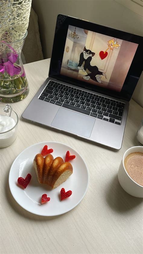 💐🍓💔 | Food captions, Snap food, Yummy