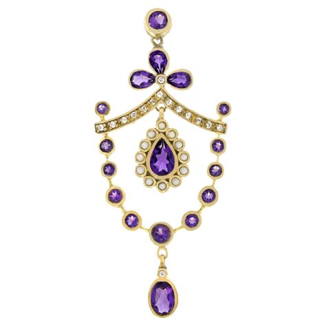 Natural Garnet And Pearl Vintage Style Floral Cluster Pendant In Solid 9k Gold For Sale At 1stdibs