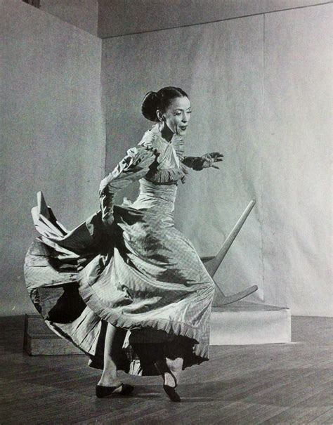 Floral Investgations — Isamu Noguchi Work Collaborates His Sculpture Work