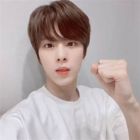 キム・ウソク（up10tion）、清純な妖精ビジュアルにドキッ“私たち皆がんばりましょう” K Pop、韓国エンタメニュース、取材