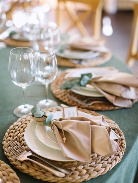 Elegant Table Setting With Napkins