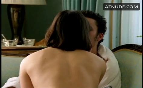 Amanda Ryan Breasts Scene In The Hunger Aznude