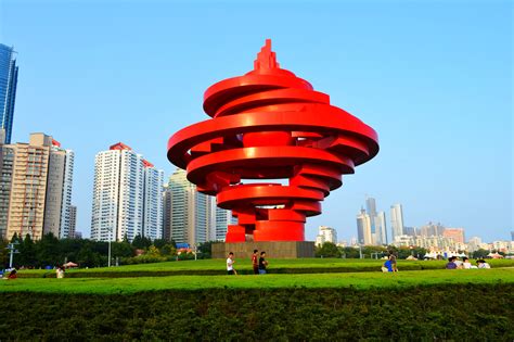 青岛五四广场火了18年前缘分早已注定