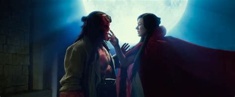 Hellboy Bagikan Foto Baru Yang Berfokus Pada Big Red Dan Nimue